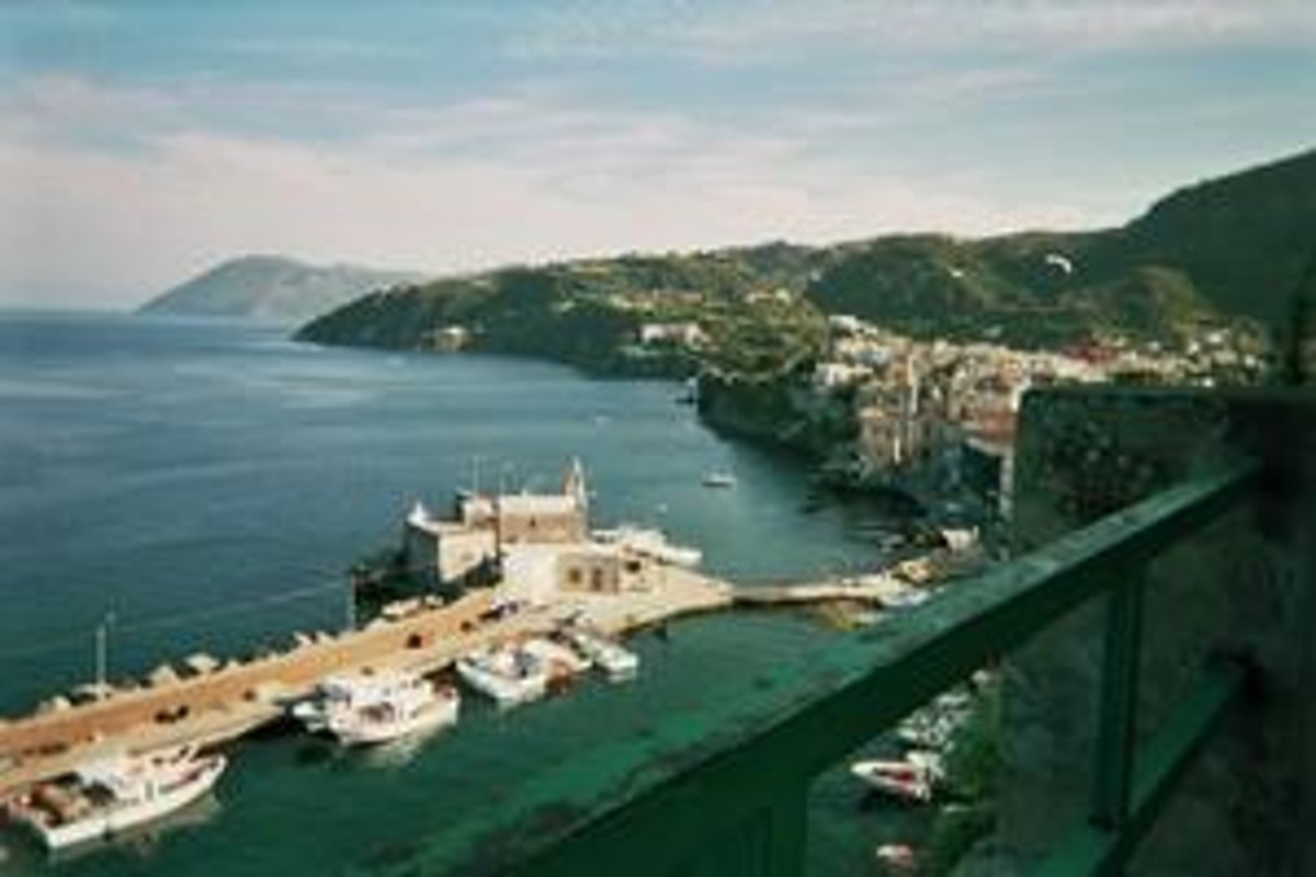 Talianske ostrovy Lipari zasiahlo stredne silné zemetrasenie - Svet SME Talianske ostrovy Lipari zasiahlo stredne silné zemetrasenie - Svet SME